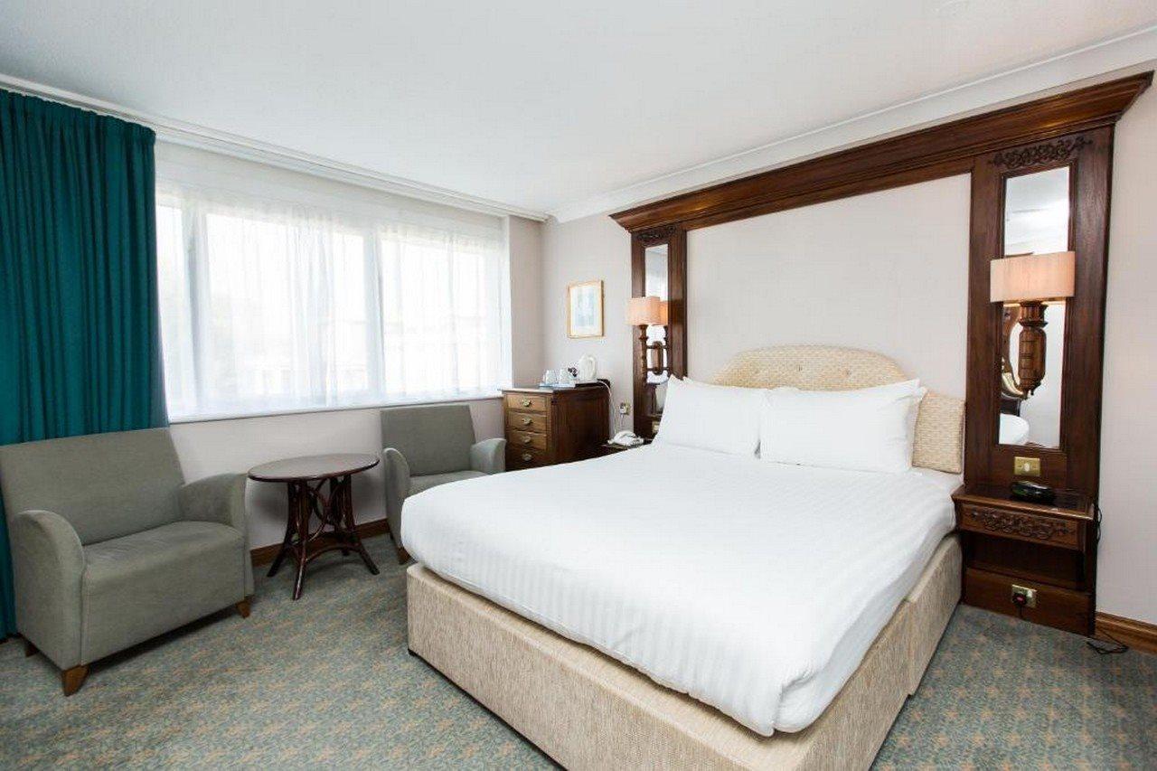 BEST WESTERN MARKS TEY HOTEL COLCHESTER